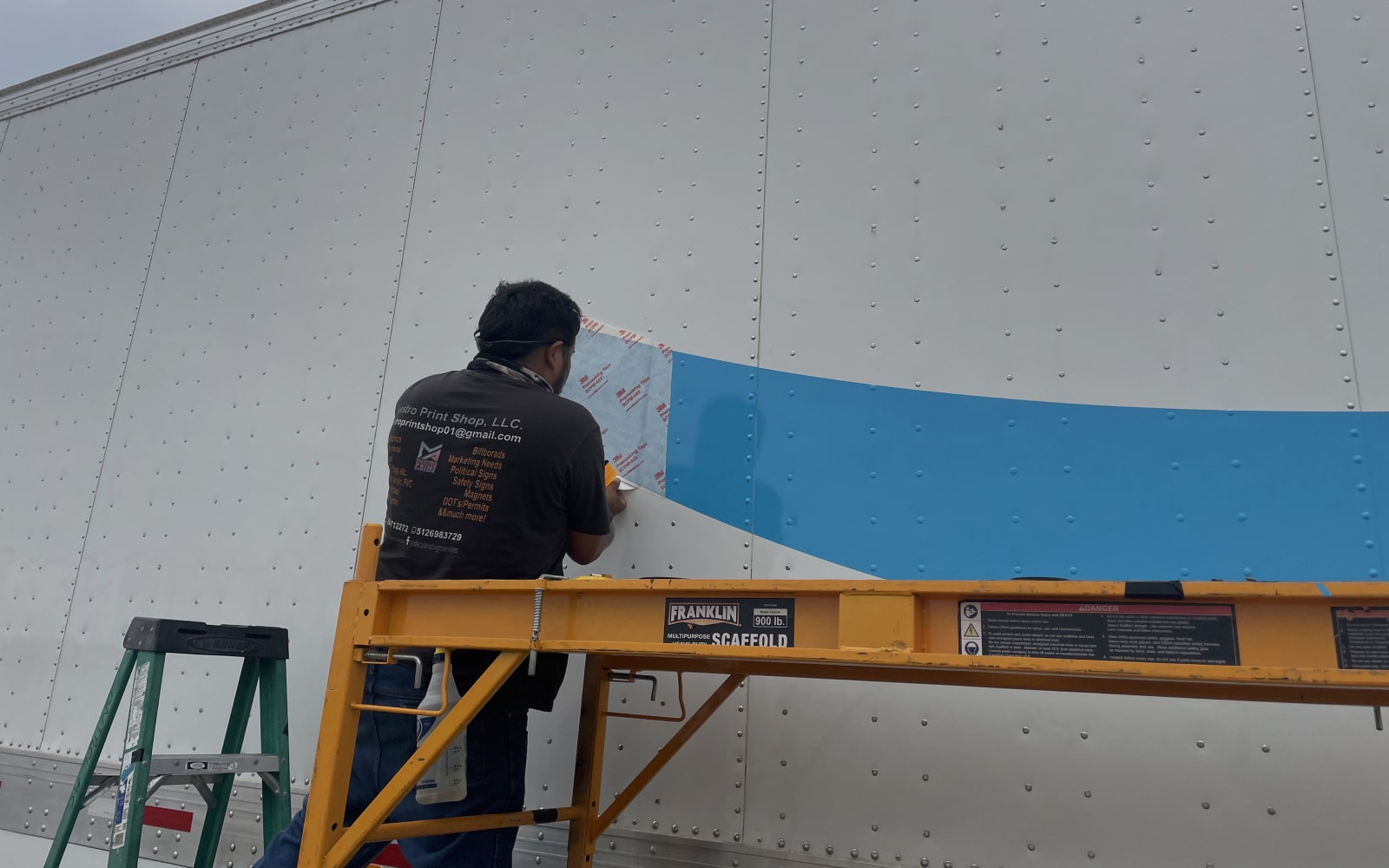 Fleet Decal Services LLC Offers Decal Installations in Laredo, TX 78041